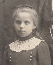 5-4. MARIE JOSEFA ČADSKÁ a VÁCLAV MOUDŘICH :: Rod Nebeských a Čackých